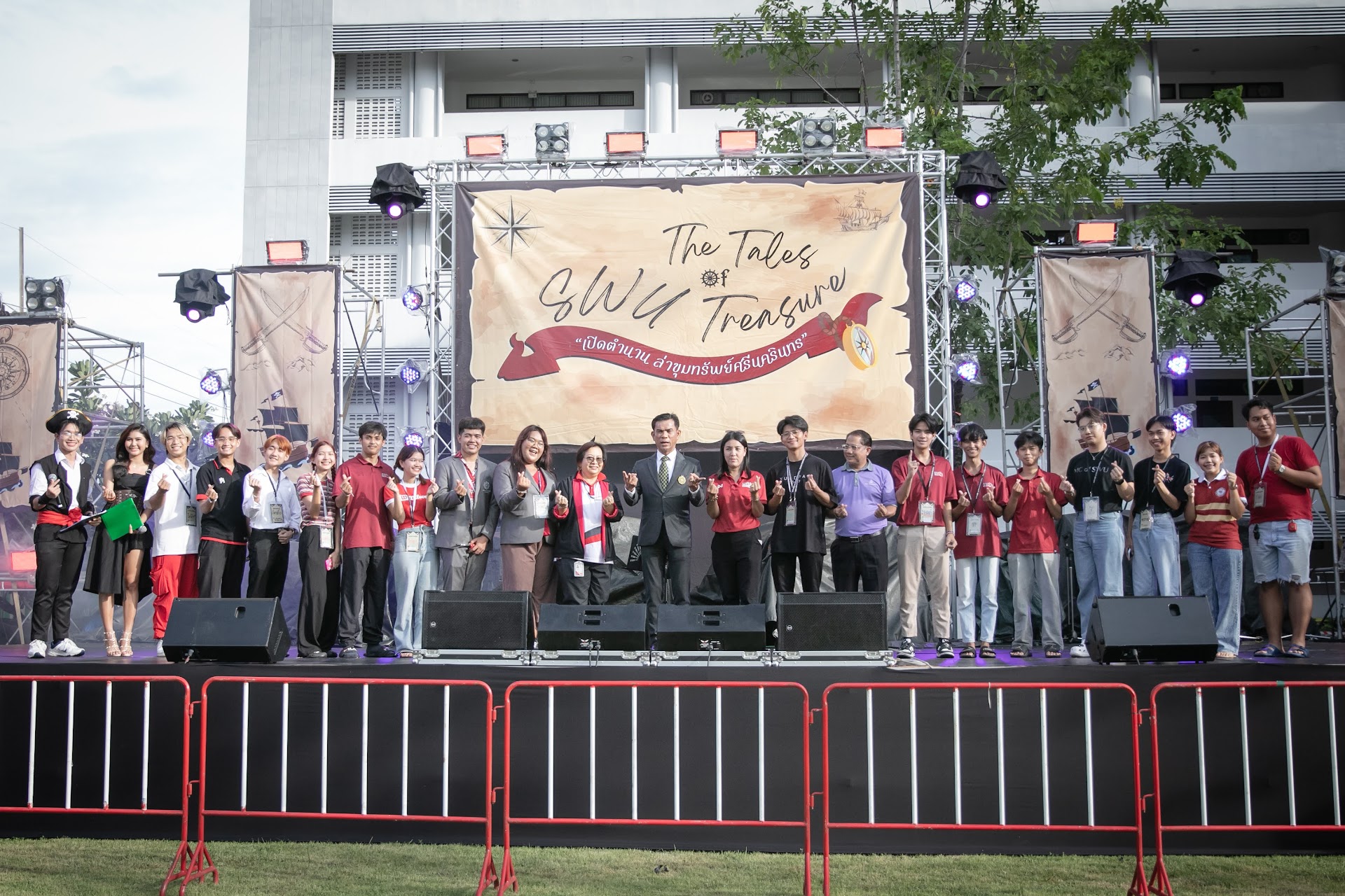 รวม 41 ชมรม ในงานเปิดโลกกิจกรรม “SWU STREET CLUB ครั้งที่ 1” ธีม The ...